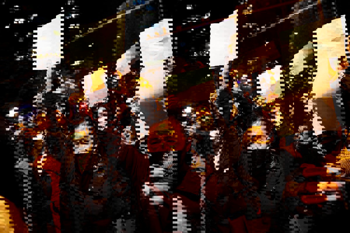 الاحتجاجات في الصين تهز الاقتصاد العالمي | إرم بزنس